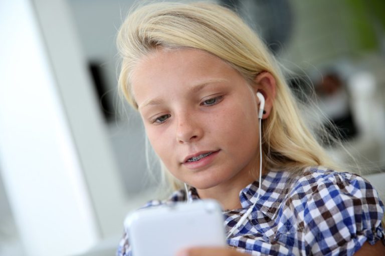 Kids’ Screen Addiction: What Every Parent Should Know